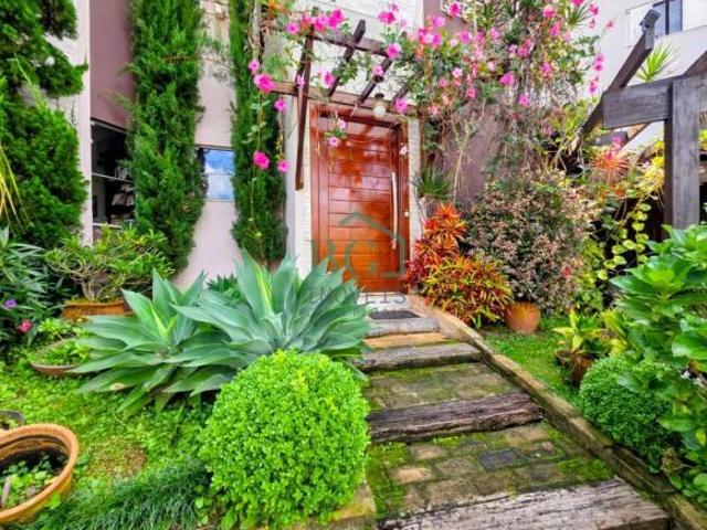 Excelente casa á venda em condomínio fechado em Poços de Caldas MG
