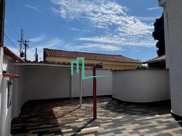 EXCELENTE CASA Á VENDA EM CRISTAIS PAULISTA
