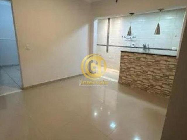 Excelente casa a venda localizada no Jardim Alvorada. Esta encantadora casa de 2 quartos, 1 sala, 1