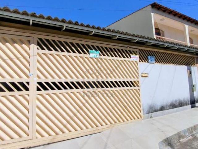 EXCELENTE CASA À VENDA – QR 05 | CANDANGOLÂNDIA