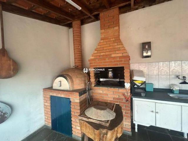 Excelente Casa à Venda