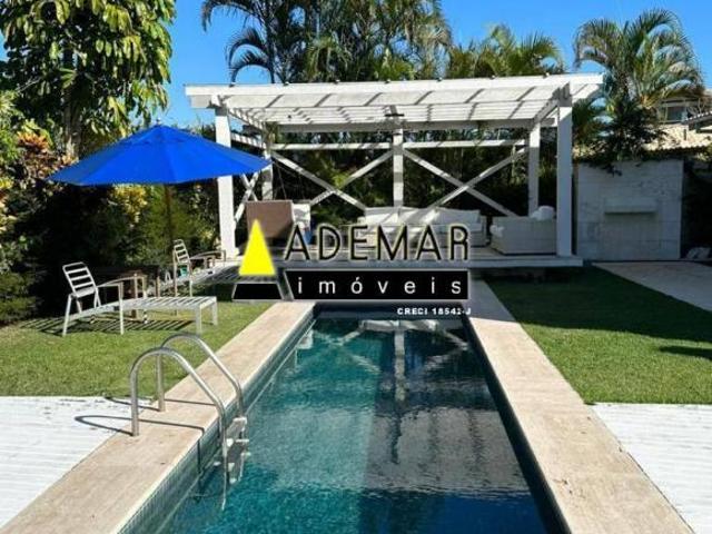 EXCELENTE CASA A VENDA