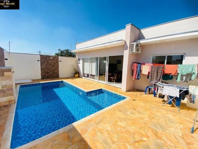 EXCELENTE CASA À VENDA