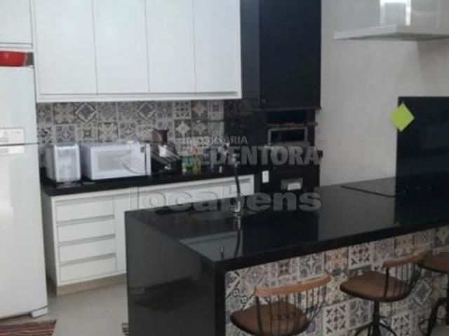 Excelente Casa à Venda