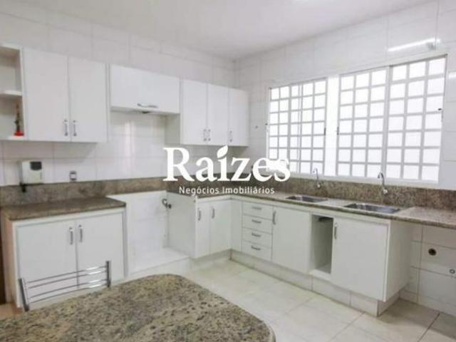 Excelente casa ampla com 320m2, bairro Cidade jardim Uberlândia MG
