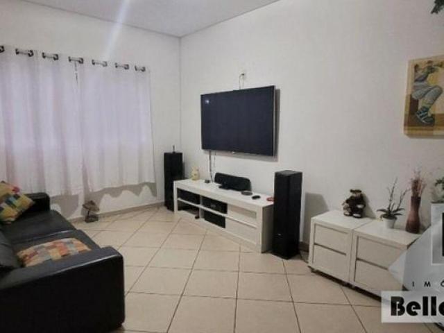 Excelente casa ampla Proximo Paes de Barros
