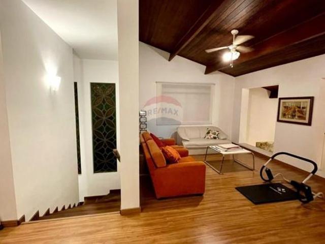 Excelente Casa Assobradada com 4 dormitórios – Jardim Esplanada II – São José dos Campos/SP