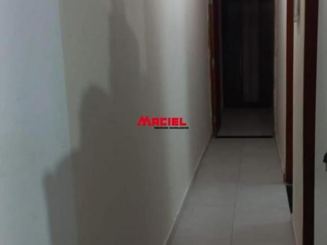 EXCELENTE CASA ASSOBRADADA NO JARDIM MARIANA II