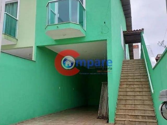 Excelente Casa assobradada recém reformada à venda com 3 dormitórios, 1 suite, 3 vagas Parque Con