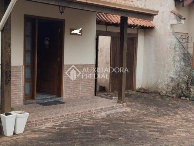 Excelente casa Bairro Nossa Senhora das Graças