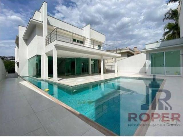 Excelente Casa c/ 436 m²/4 suites/5 vaga/piscina à Venda/locação em Barueri