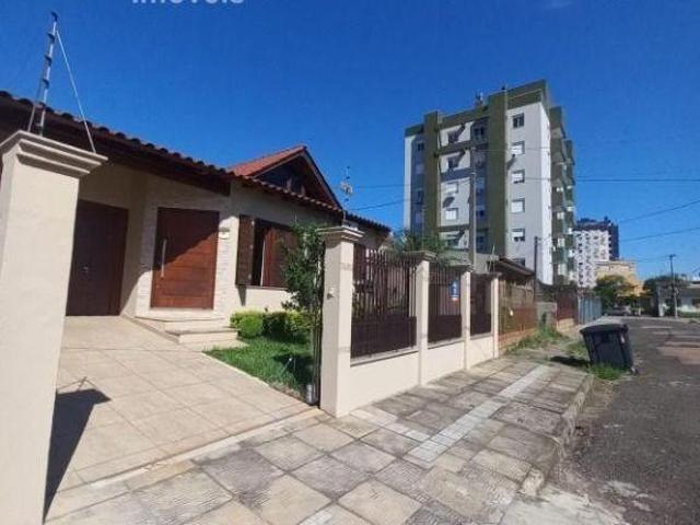 Excelente casa com 3 dormitórios à venda, 148 m² por R$ 1.400.000 Vila Mauá Cachoeirinha/RS