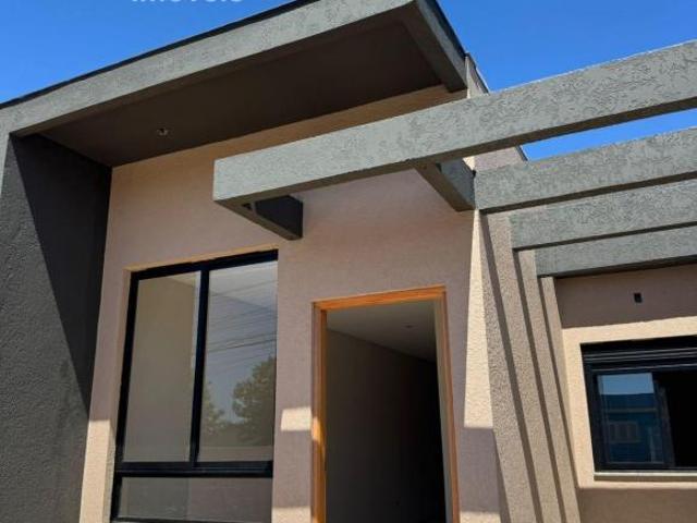 Excelente casa com 3 dormitórios à venda, 132 m² por R$ 660.000