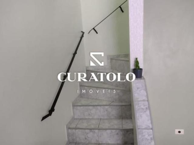 EXCELENTE CASA COM 3 DORMITÓRIOS, QUINTAL E VARANDA PARQUE GERASSI