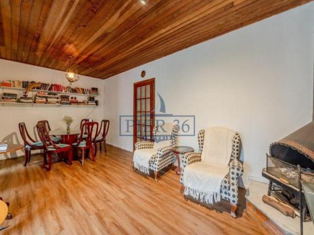 Excelente casa com 3 quartos bairro Tristeza
