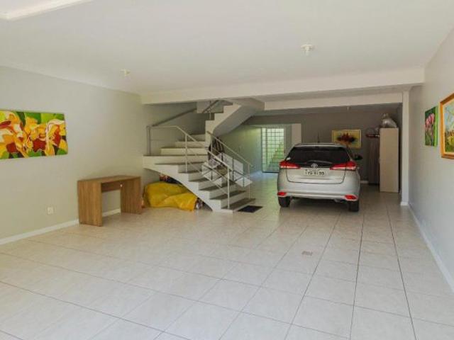 Excelente casa com 3 Quartos e 3 banheiros à Venda, 252 m² por R$ 900.000,00, no bairro Jardim Itu e
