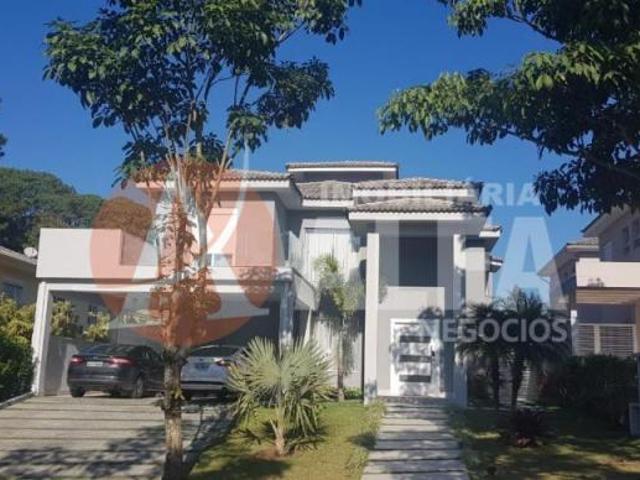 Excelente Casa com 04 suítes Condomínio Vintage Cotia/SP