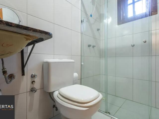Excelente casa com 214m² privativos na Rua Dona Paulina Bairro Tristeza!