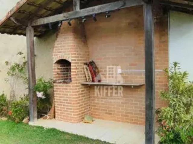 Excelente Casa com 220m², 2 Suítes e Quintal Gourmet em Itaipuaçu