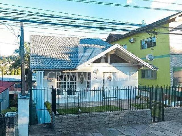 EXCELENTE CASA COM 2 DORMITÓRIOS