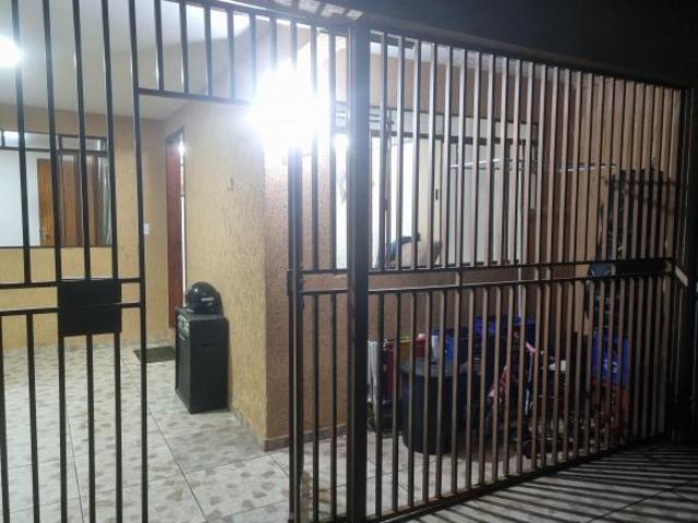Excelente Casa com 2 Quartos e Móveis Planejados – Sítio Cercado