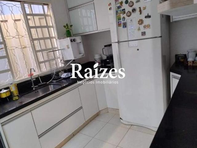 Excelente casa com 3/4 sendo 1 suíte no Carajás