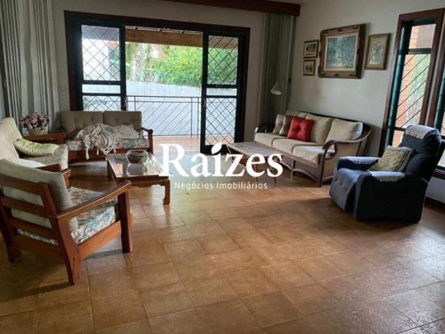 Excelente casa com 3/4 sendo 1 suíte no Cidade Jardim