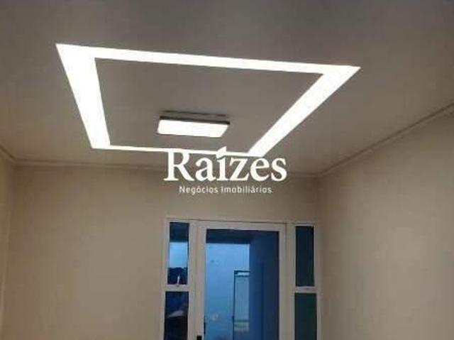 EXCELENTE CASA COM 3/4 SENDO 1 SUÍTE PRÓXIMO AO AEROPORTO