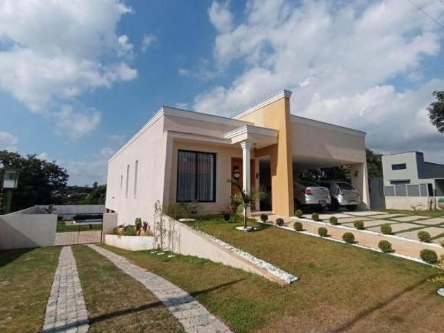 Excelente casa com 4 dormitorios 347,63 m² de construção Village Araçoiaba