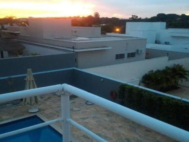EXCELENTE CASA COM 4 DORMITÓRIOS À VENDA BOITUVA/SP