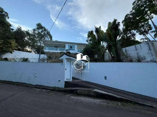 Excelente casa com 4 dormitórios, Alto Sumaré Juiz de Fora/MG