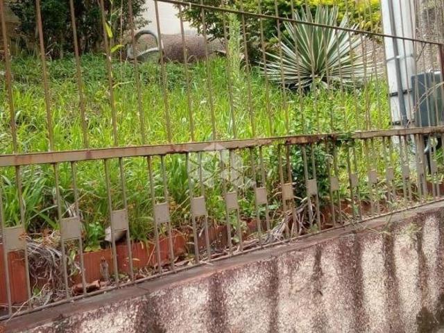 Excelente casa com 4 dormitórios e 159m² no bairro Teresópolis em Poa