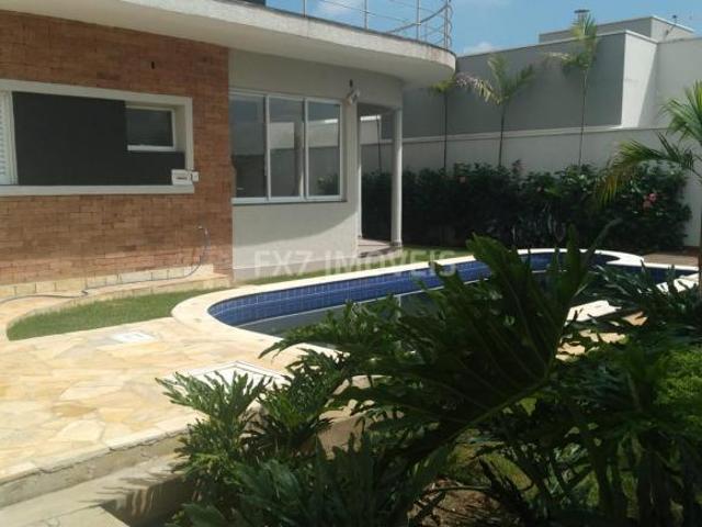Excelente casa com 4 Suites no Swiss Park