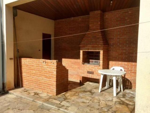 Excelente casa com 5 quartos no Taboão quintal com piscina