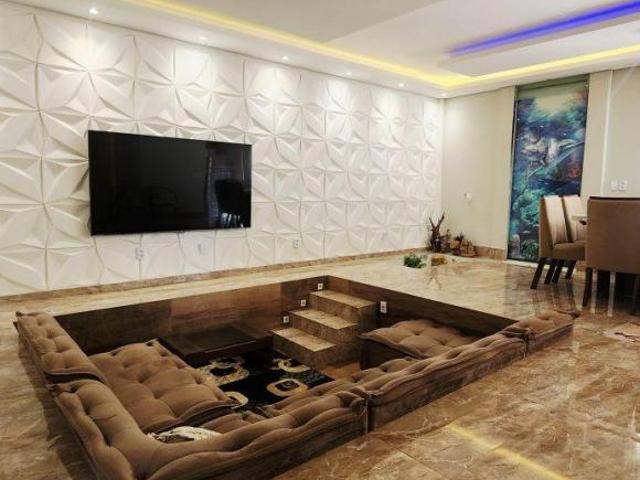 EXCELENTE CASA COM 5 QUARTOS, SUITE, LOTÃO 800 METROS