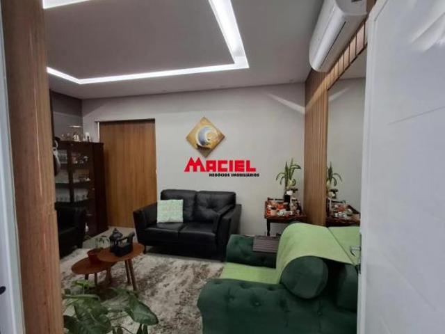 Excelente casa com closet no Residencial Terra Nova!