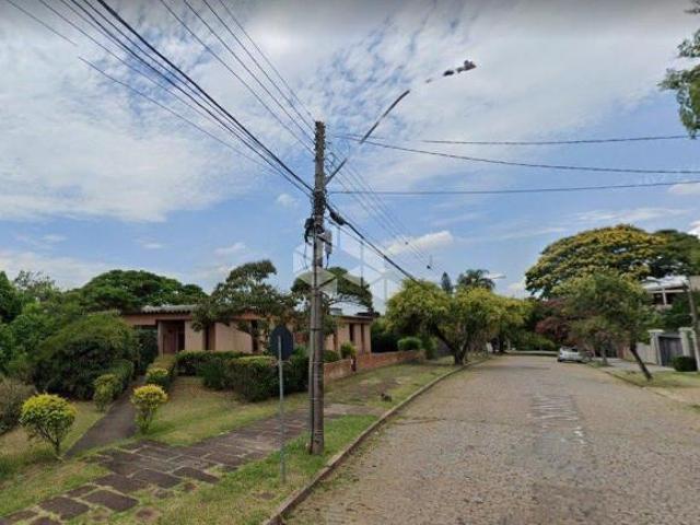 Excelente casa com área de total 842 m²