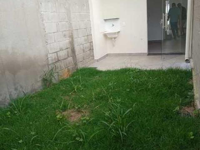 EXCELENTE CASA COM ENTRADA INDEPENDENTE