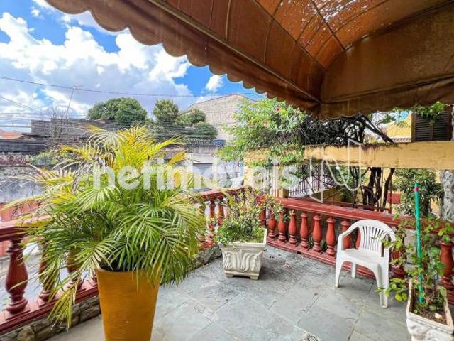Excelente casa com Habite se