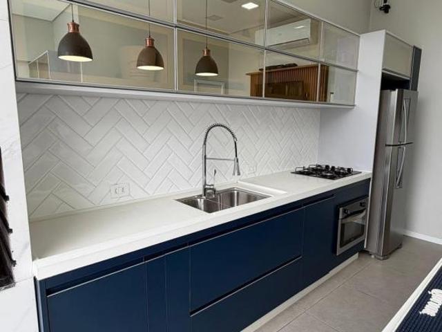 Excelente Casa com Ótimo Acabamento e Área de Lazer