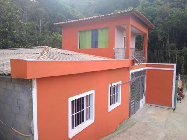 EXCELENTE CASA COM LAGO COD: 4901 F: 11 97302 9229 CESAR