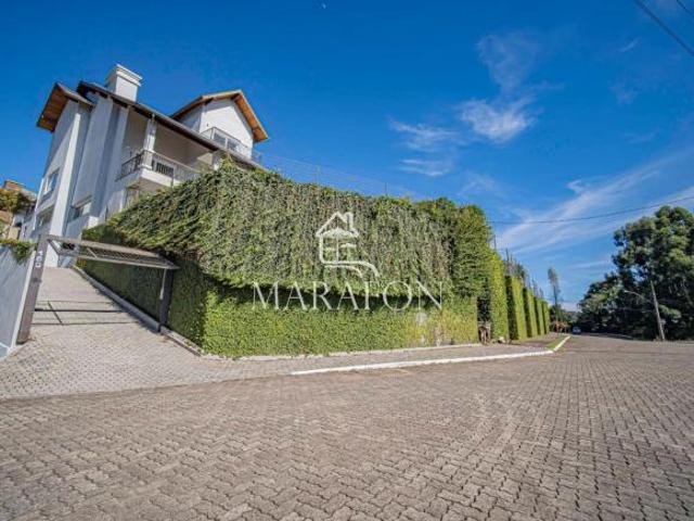 EXCELENTE CASA COM LINDA VISTA