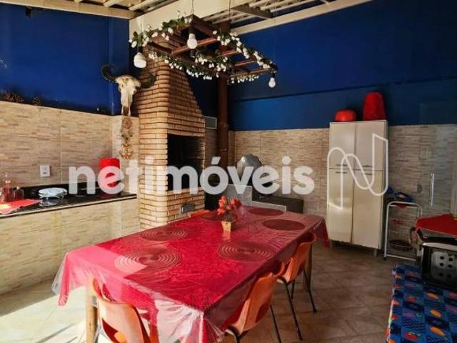 Excelente Casa com Potencial Residencial e Comercial em Bairro com Forte Valorização