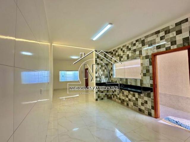 Excelente Casa com Piscina na Vila Caiçara