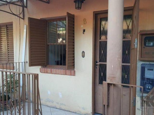 Excelente casa com um dormitório no bairro guaruja