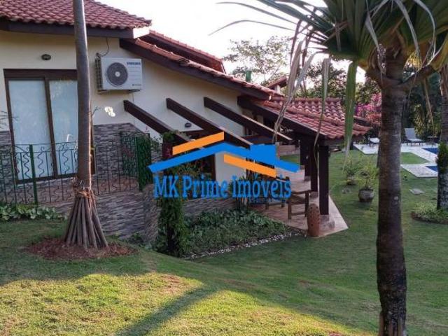 Excelente Casa Cond. Vila Velha 2850 m² terreno 430 m² Construção