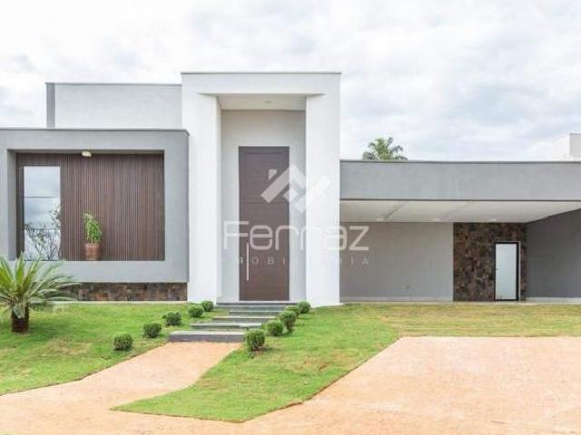 Excelente casa Condomínio Fechado Alphaville 1 em Uberlândia
