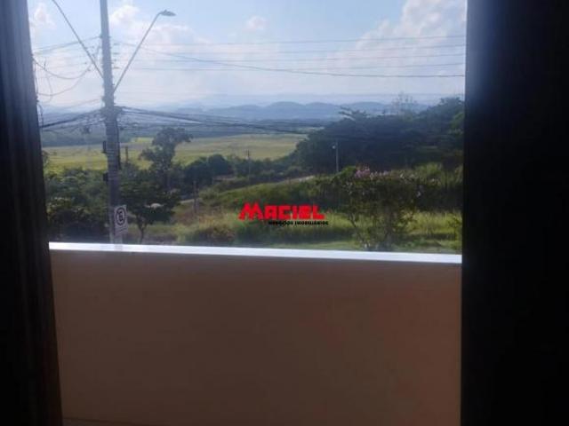 EXCELENTE CASA,CONFORTO,SEGURANÇA E COM UMA BELA VISTA, VIVA COM A TRANQUILIDADE QUE MERECE.