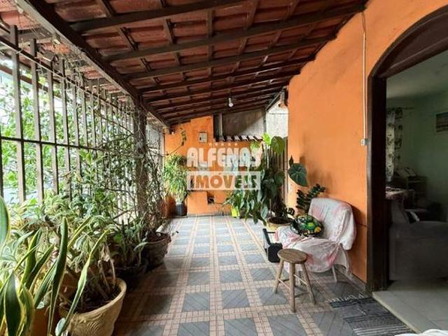 EXCELENTE CASA CONJUNTO ÁGUA BRANCA CONTAGEM MG