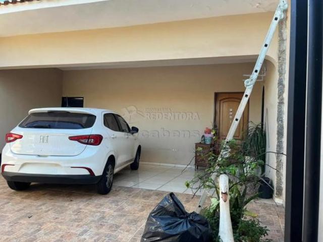 Excelente casa de 4 dormitórios e sala/salão comercial no Jardim Vale do Sol